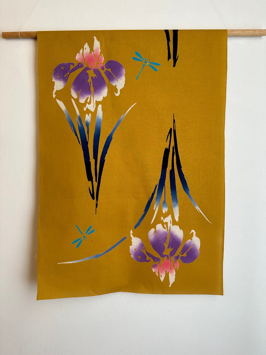Bunny-Ear Iris - Single Iris Blossom Brooch – Danaca Design Gallery